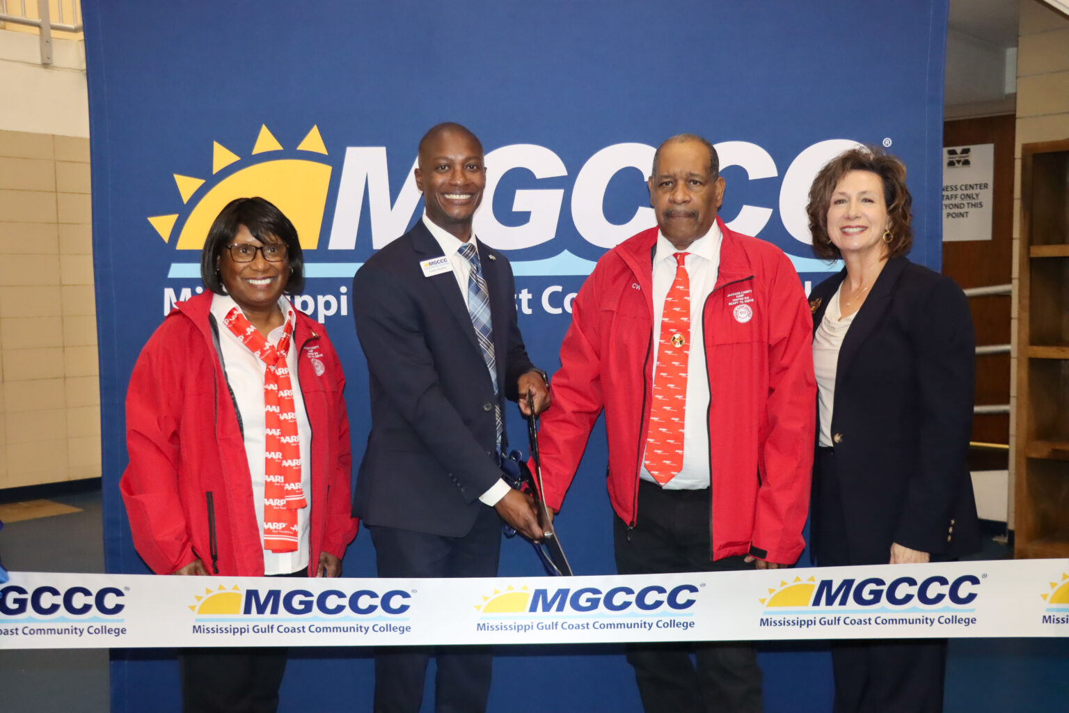 MGCCC holds Ribbon-Cutting Ceremony for New Outdoor Fitness Station on ...